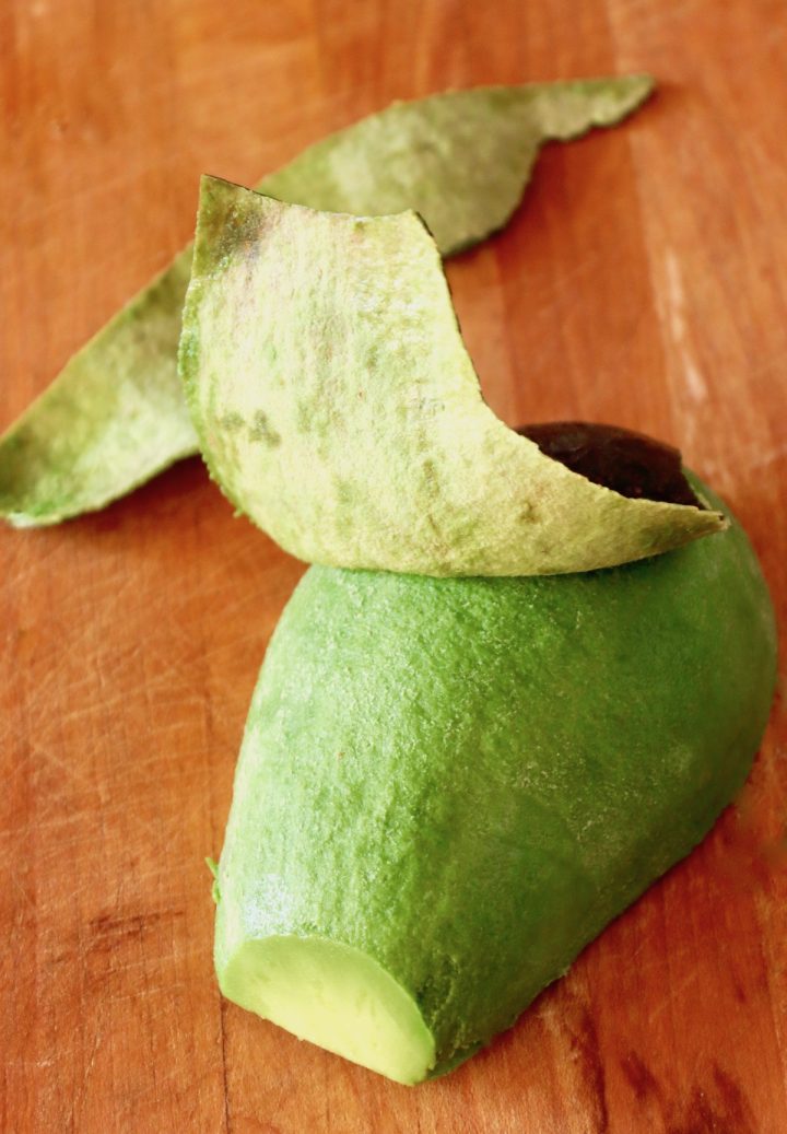 How to Cut an Avocado | Cooking On The Weekends