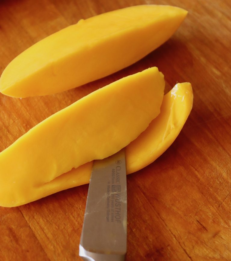 How to Cut a Mango | Cooking On The Weekends
