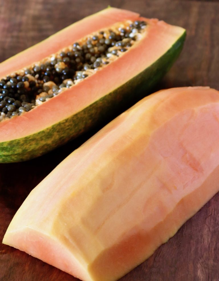 How to Cut a Papaya | Cooking On The Weekends
