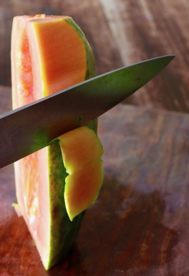 How to Cut a Papaya | Cooking On The Weekends